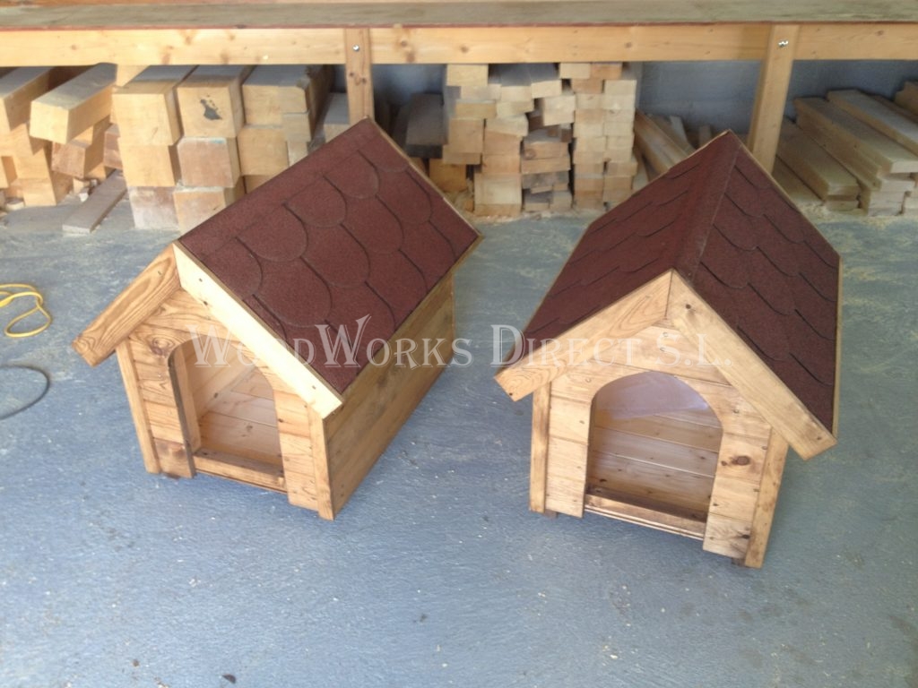 Hand Made solid Dog Kennels – Pinoso, Alicante | 600 - Woodworks Direct
